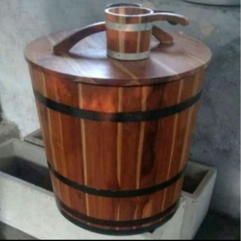 Jual Ember / bak mandi T50x50 free gayung kayu | Shopee Indonesia