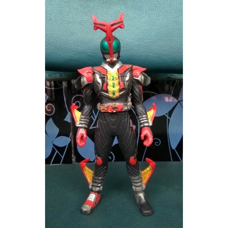 Jual Figure RHS Kamen Rider Kabuto Hyper Form by Bandai | Shopee Indonesia