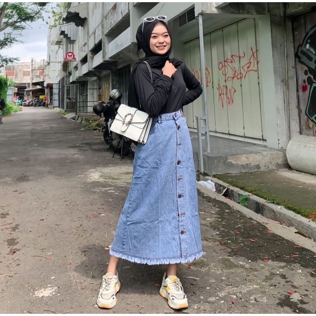 Jual Rok Jeans Panjang Kancing Rawis Model Terbaru All Size / Rok ...