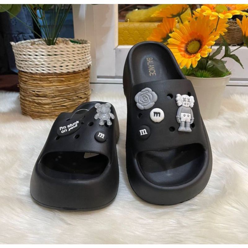 Jual Sandal Fuji Viral Sandal Fuji Jibbidz Sandal Wanita Kekinian ...