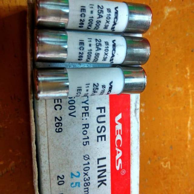Jual Fuse/sekering cartridge keramik 10x38 100ka 500V 2A-32A merk vecas ...