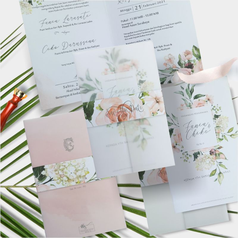 Jual undangan pernikahan soft cover pink by Undangan samawa | Shopee ...