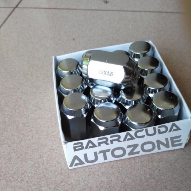 Jual Mur baut roda velg ban mobil lugnut / lug nut ukuran 12 x 1,5 ...