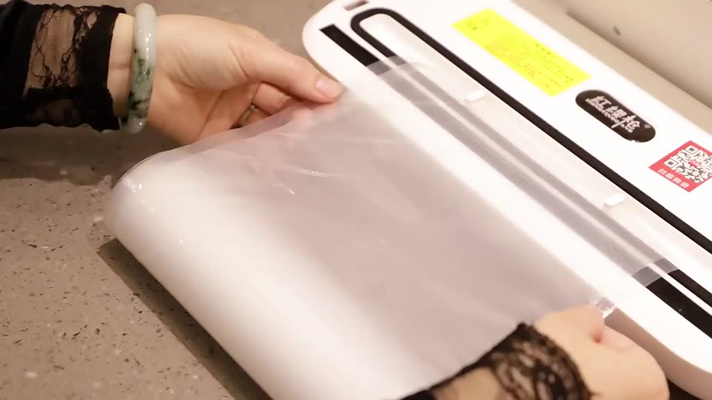 Jual Plastik Vacuum Sealer Emboss Vacuum Roll for Sous Vide Cooking ...