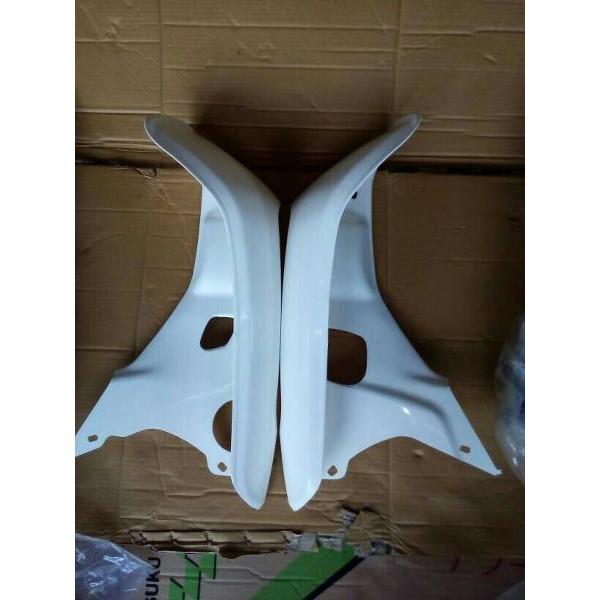 Jual Sayap Honda astrea grand Legenda warna putih / sirip impressa ...