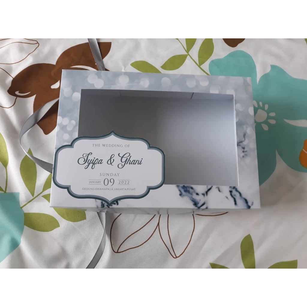 Jual Softbox MIKA Box Size P31xL20xT6 Kotak Bridesmaid Wedding Gift ...