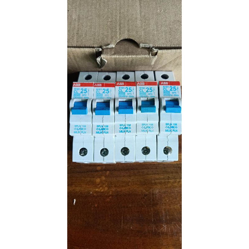 Jual MCB 1P 25A ORIGINAL BIRU PLN | Shopee Indonesia