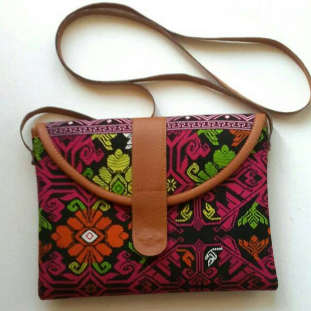 Jual Tas songket gepeng klip bali | Shopee Indonesia