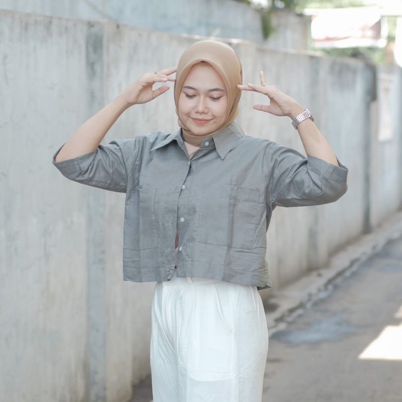 Jual KEMEJA OUTER CROP LINEN / KEMEJA CROP 2 POCKET LINEN | Shopee ...
