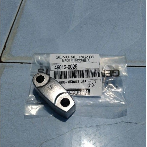 Jual raiser tutup segitiga atas ninja 150 r original Kawasaki 46012 ...