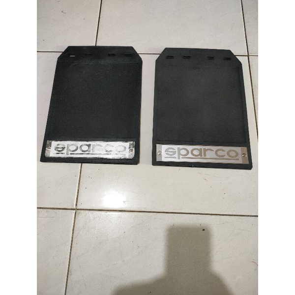 Jual karpet lumpur roda universal 1 set/ 2 lembar warna hitam+silver ...