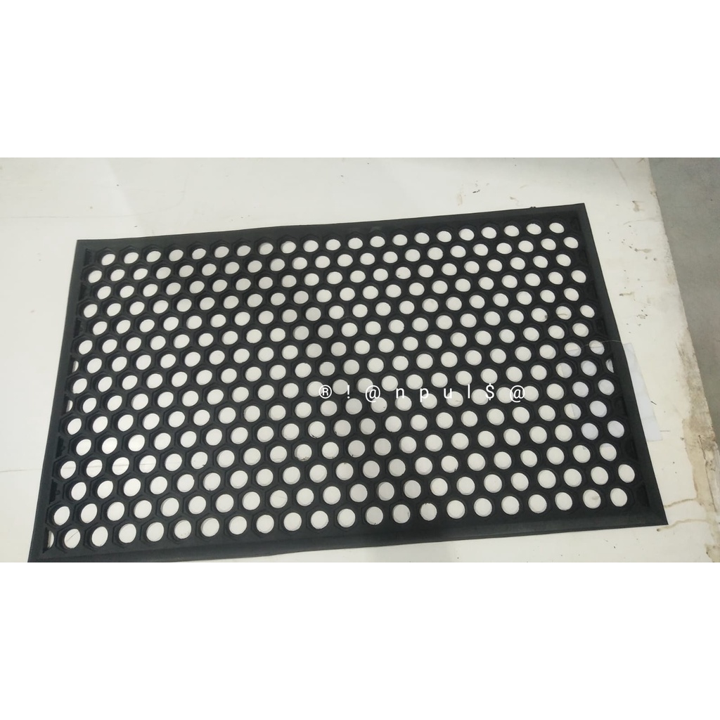 Jual Karpet Lantai Keset 40 x 70 cm Anti Slip Mat Mobil Tatakan Alas ...