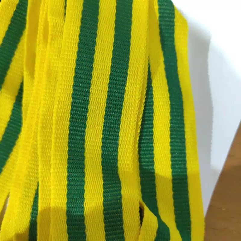 Jual TALI MEDALI UKURAN 3,5 CM SUDAH+RING+SIKU EMAS | Shopee Indonesia