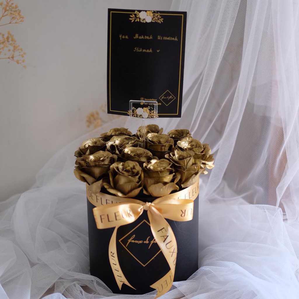 Jual box bunga gold artificial box bunga kado box bunga wisuda box ...