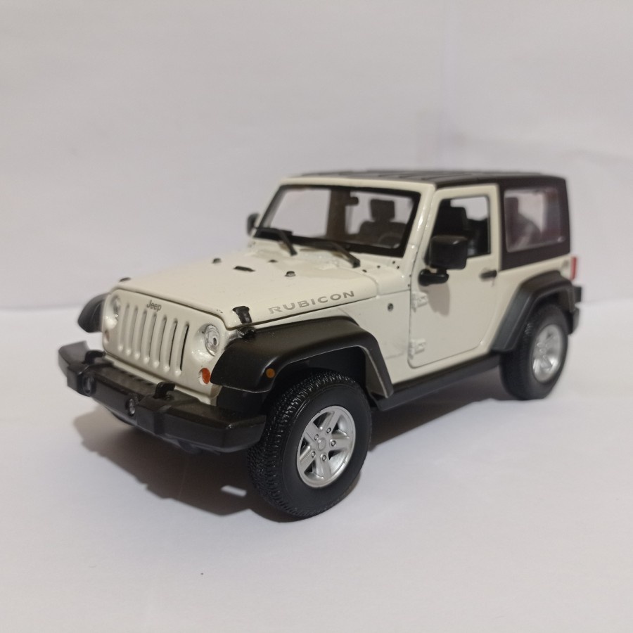 Jual Diecast mobilan Jeep wrangler Rubicon Hardtop putih Welly 1:24 ...