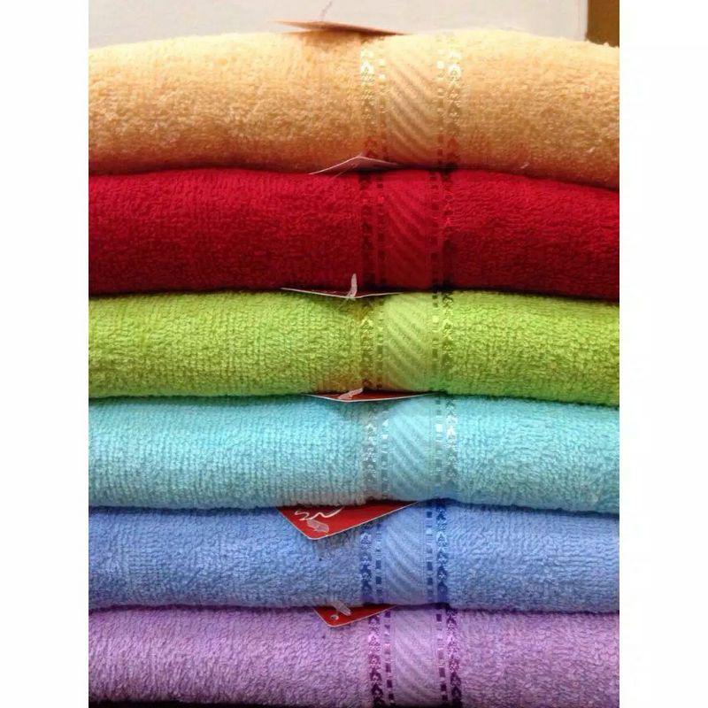 Jual Handuk Merah Putih Dewasa (70 x 135 cm) | Shopee Indonesia