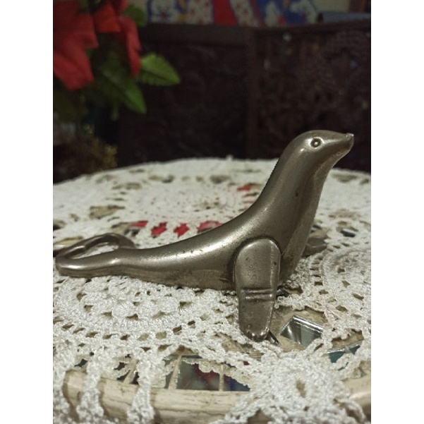 Jual Pembuka botol antik Vintage tahun 70 an Singa laut logam berat P ...