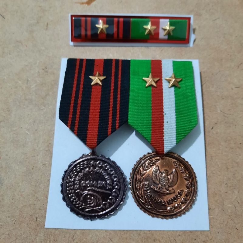 Jual PDH dan PDU GOM 9 (*) + Dharma Nusa (* *) / Satya Lencana Satyalancana Pita Tanda Jasa ...