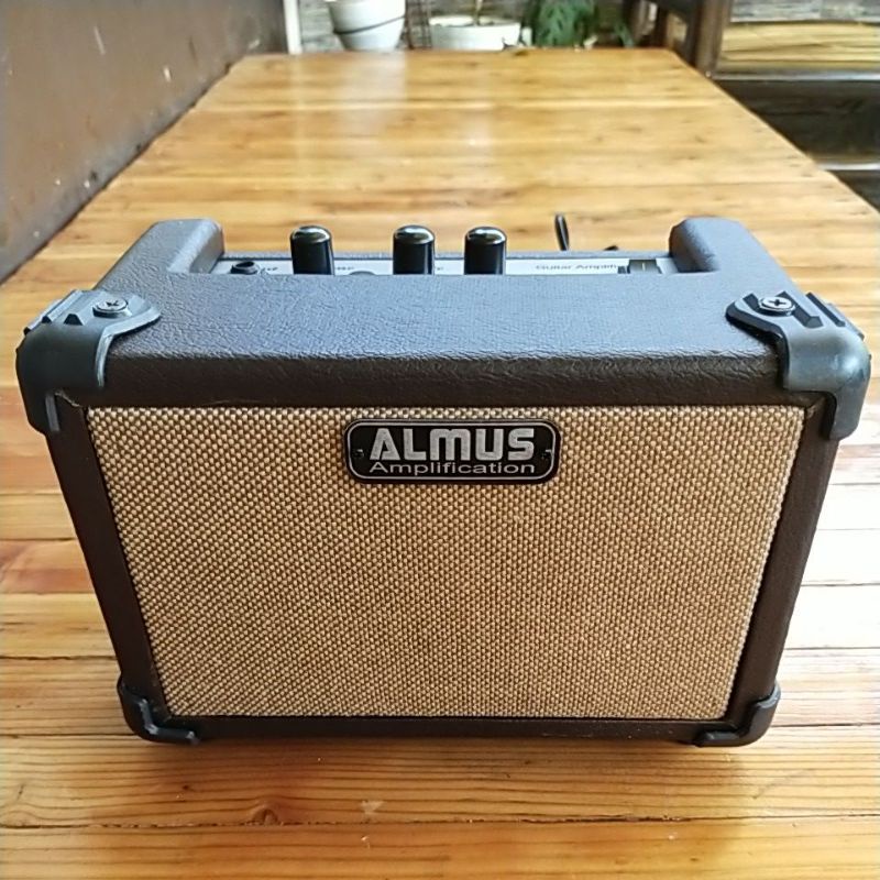Jual AMPLI GITAR ALMUS mini Distorsi dua input | Shopee Indonesia