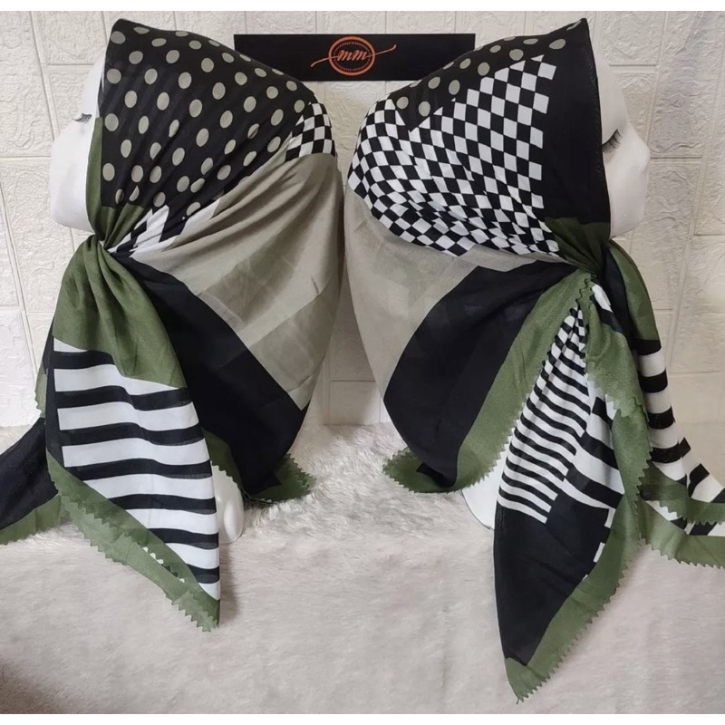 Jual HIJAB SEGI EMPAT VOAL MOTIF PREMIUM ,PROMO EDITION !! | Shopee Indonesia
