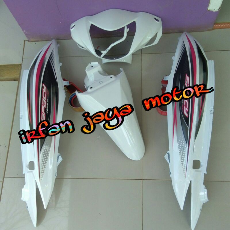 Jual Cover body Satu paket honda Spacy putih plus striping | Shopee ...
