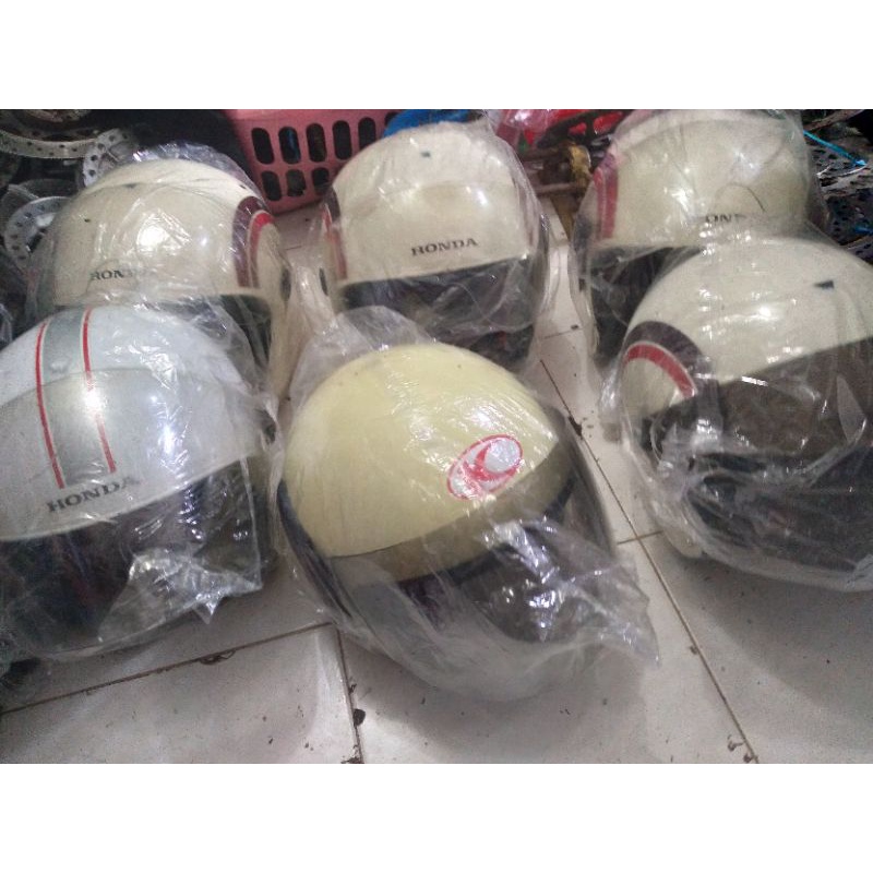 Jual helm scoopy original asli bawaan honda | Shopee Indonesia