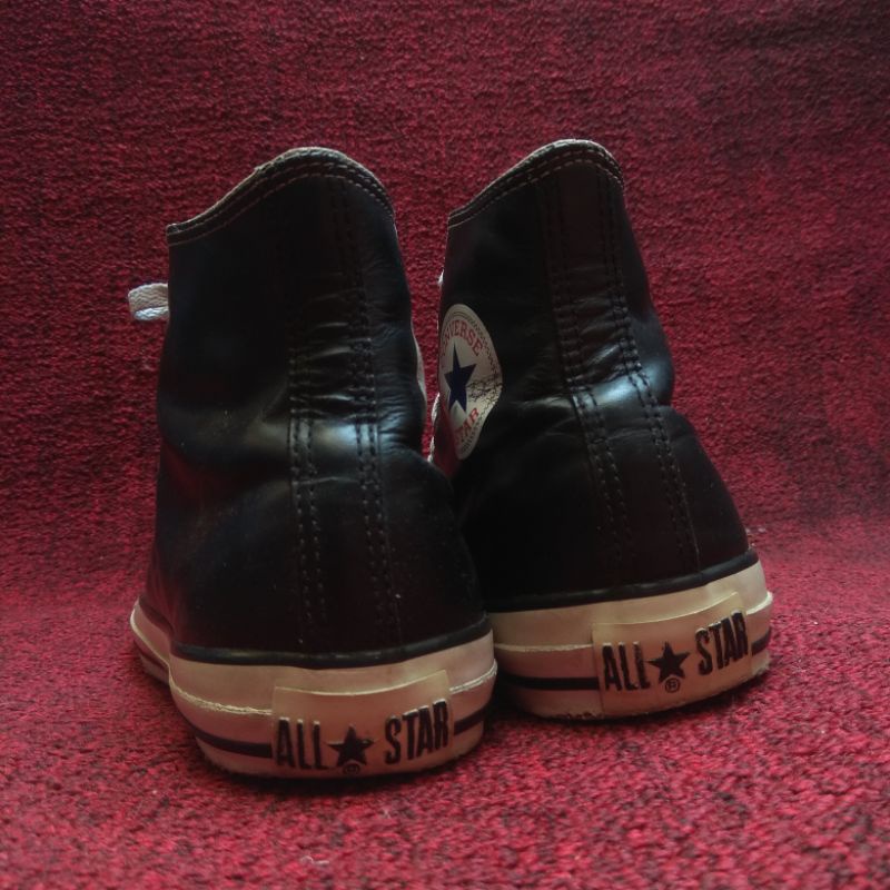 Jual converse black white leather japan market | Shopee Indonesia