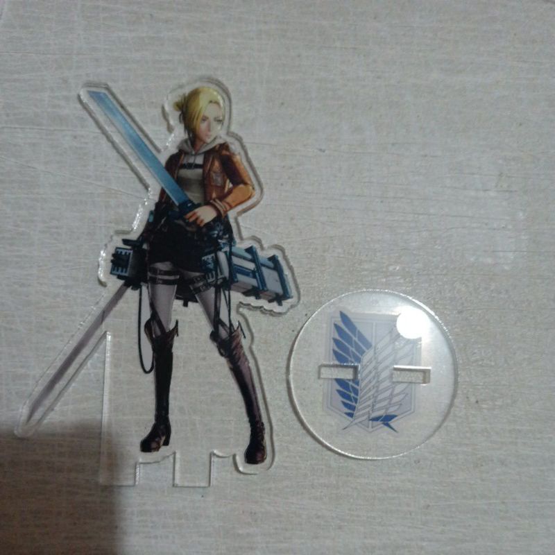 Jual Standee / Stand Acrylic Attack on Titan (AOT) Levi Misaka Annie ...