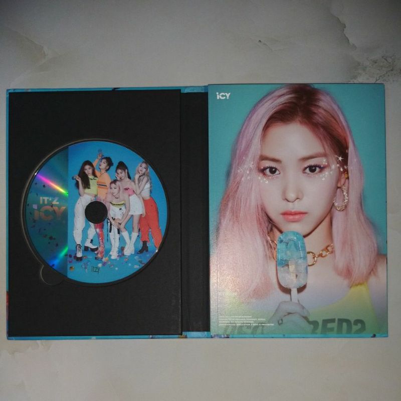 Jual album itzy icy ( album only ) | Shopee Indonesia