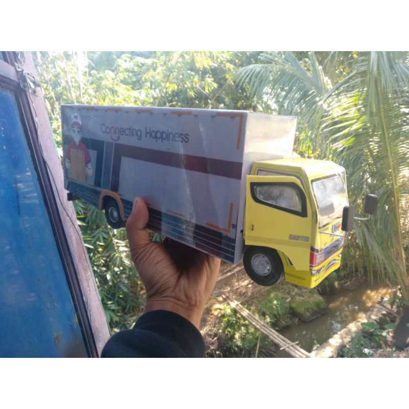 Jual Miniatur Truk Paket JNE | Shopee Indonesia