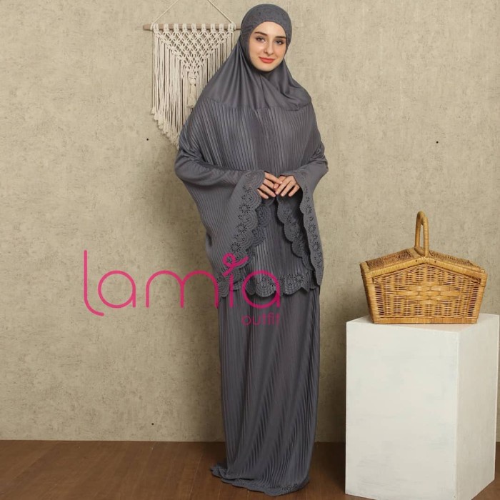 Jual Perlengkapan Ibadah Shalat Muslimah - Mukena Polos Abu-Abu ...