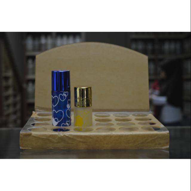 Jual Rak display / akrilik untuk botol 20ml 30ml muat 24pcs | Shopee ...