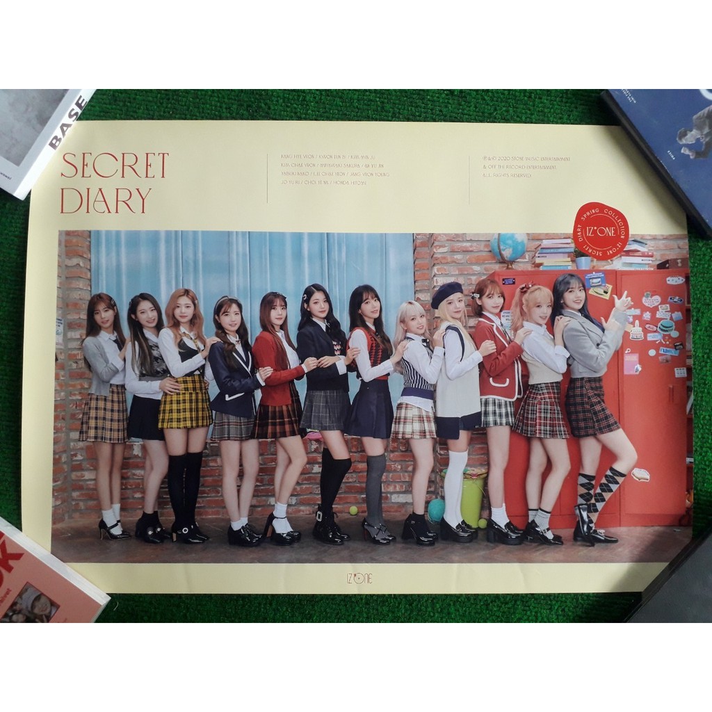 Jual POSTER IZ*ONE - SECRET DIARY PHOTOBOOK (IZONE Spring Collection ...