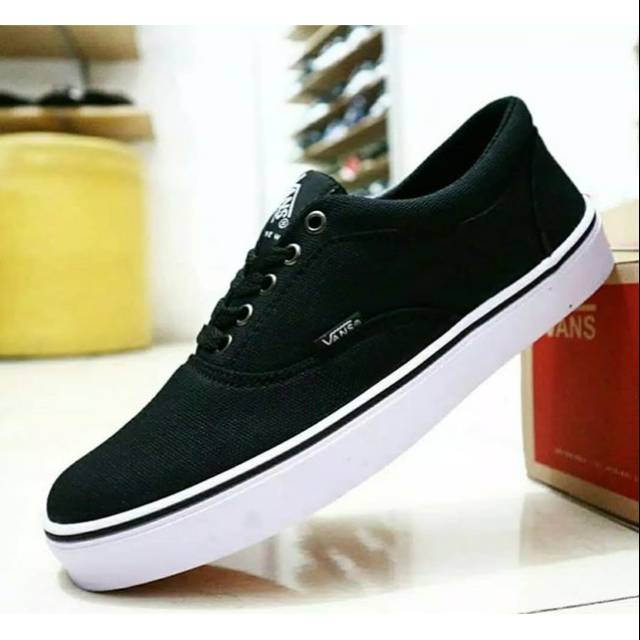 Jual Sepatu Vans Authentic Black White Hitam Putih Sneakers Casual ...