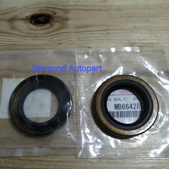Jual SEAL PINION DEPAN FRONT DIFF SIDE TRITON 2.5CC KB4T MB664285 ...