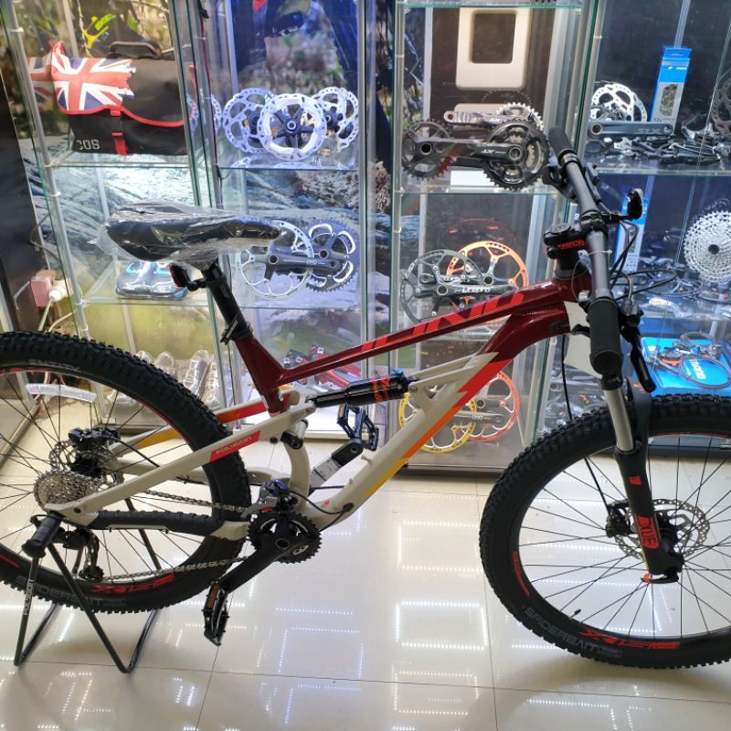 Jual Sepeda Polygon Siskiu D5 READY new colour | Shopee Indonesia