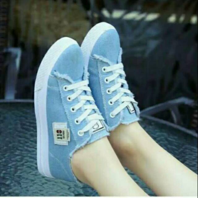 Jual Sneaker jeans (lokal) | Shopee Indonesia