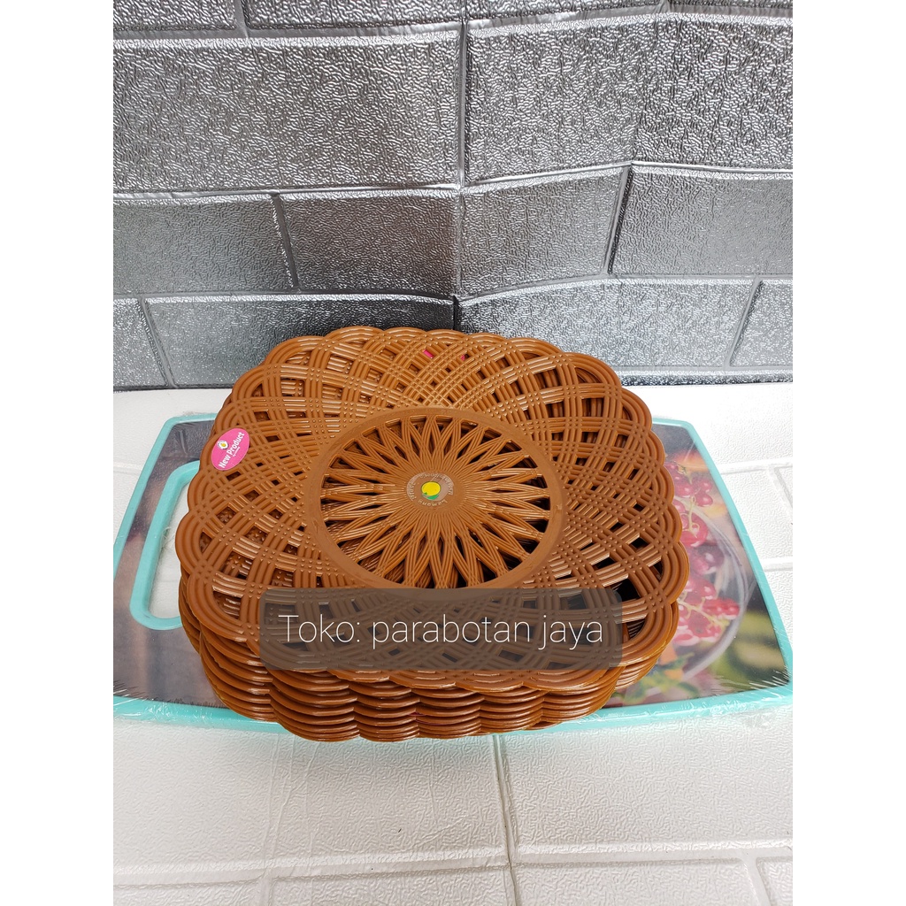 Jual PIRING ROTAN PLASTIK ANYAM COKLAT ECERAN ECER 1PCS | Shopee Indonesia