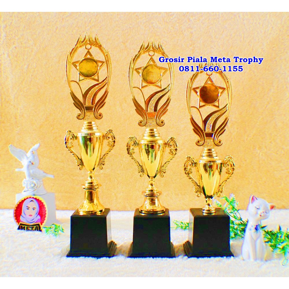 Jual Piala Set Juara 123 Trophy Kemerdekaan Special 17 Agustus Paskibra ...