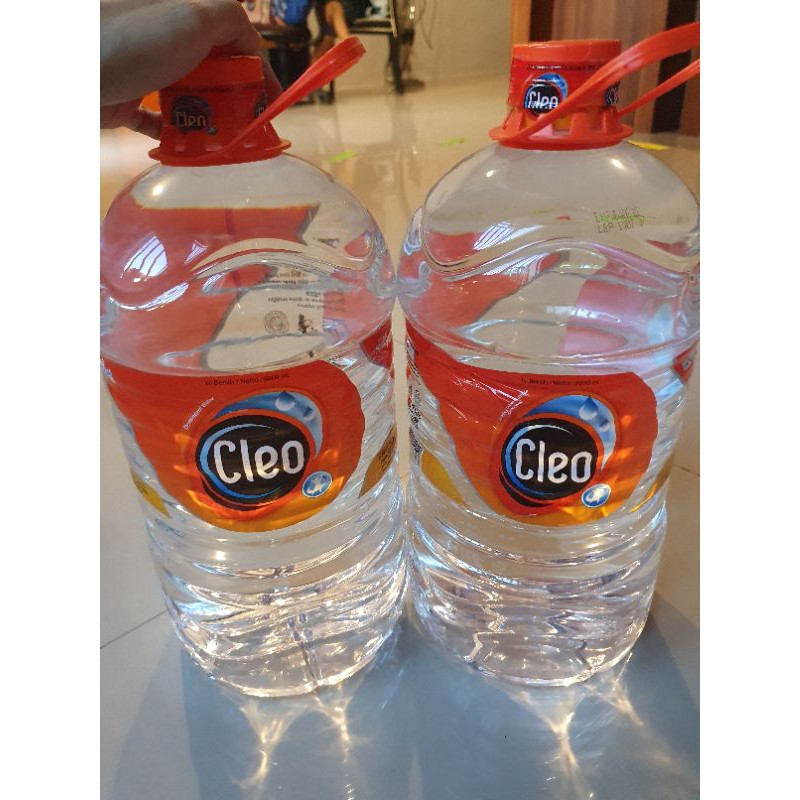 Jual Cleo galon air mineral isi 6 liter ( gosend / grab only ) per 1 pcs | Shopee Indonesia