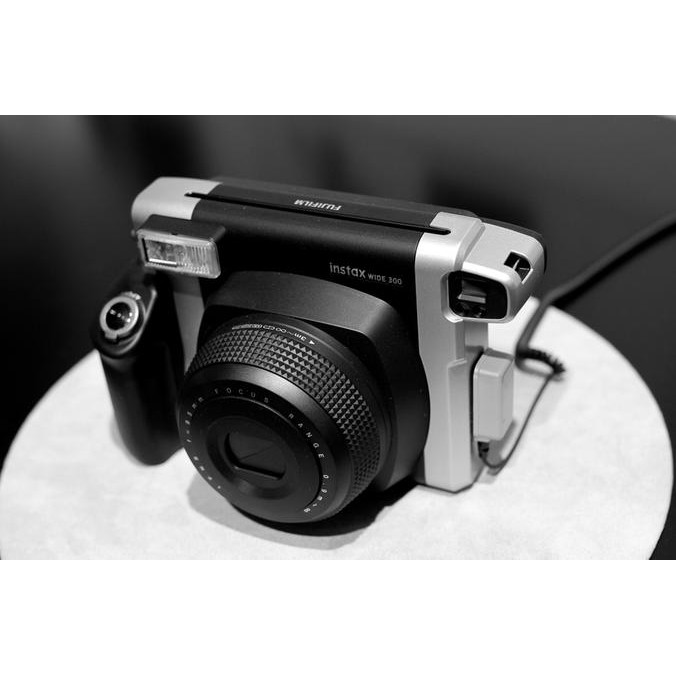Jual PROMO!!!!!!!! KAMERA FUJIFILM INSTAX POLAROID MINI WIDE 300 ...