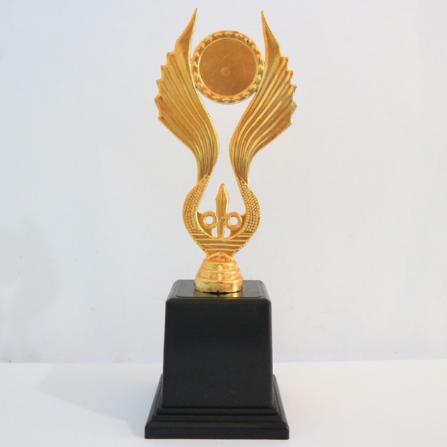 Jual Piala Murah Model Tanduk Piala Emas Tinggi 30 cm | Shopee Indonesia