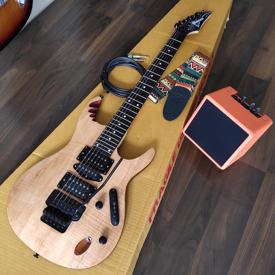 Jual Paket Gitar Listrik Ibanez S Series Natural dan Amply mini ...