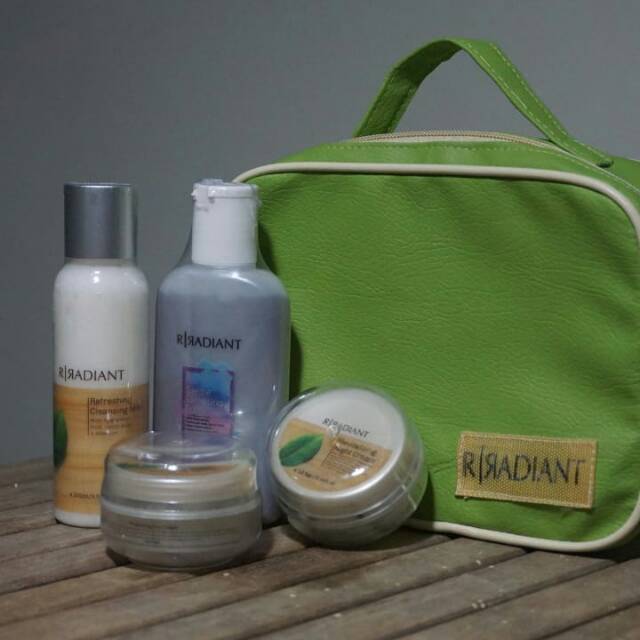 Jual PAKET LENGKAP R RADIANT (DENGAN GENTLE CLEANSING FOAM) | Shopee ...