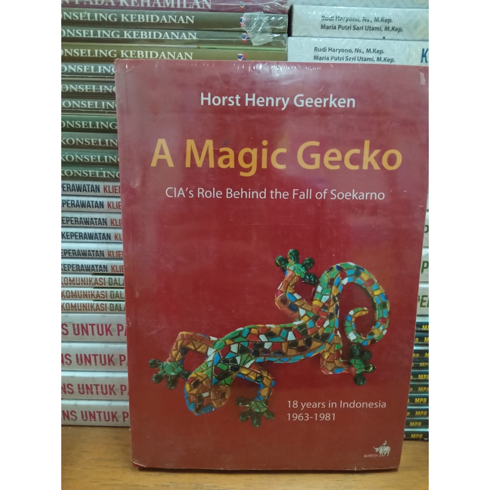 Jual BUKU A MAGIC GECKO:CIAS ROLE BEHIND THE FALL | Shopee Indonesia