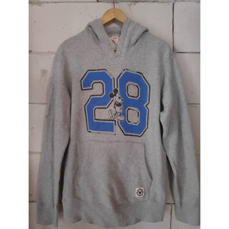 Jual Uniqlo Disney Hoodie 28 (UNISEX) | Shopee Indonesia