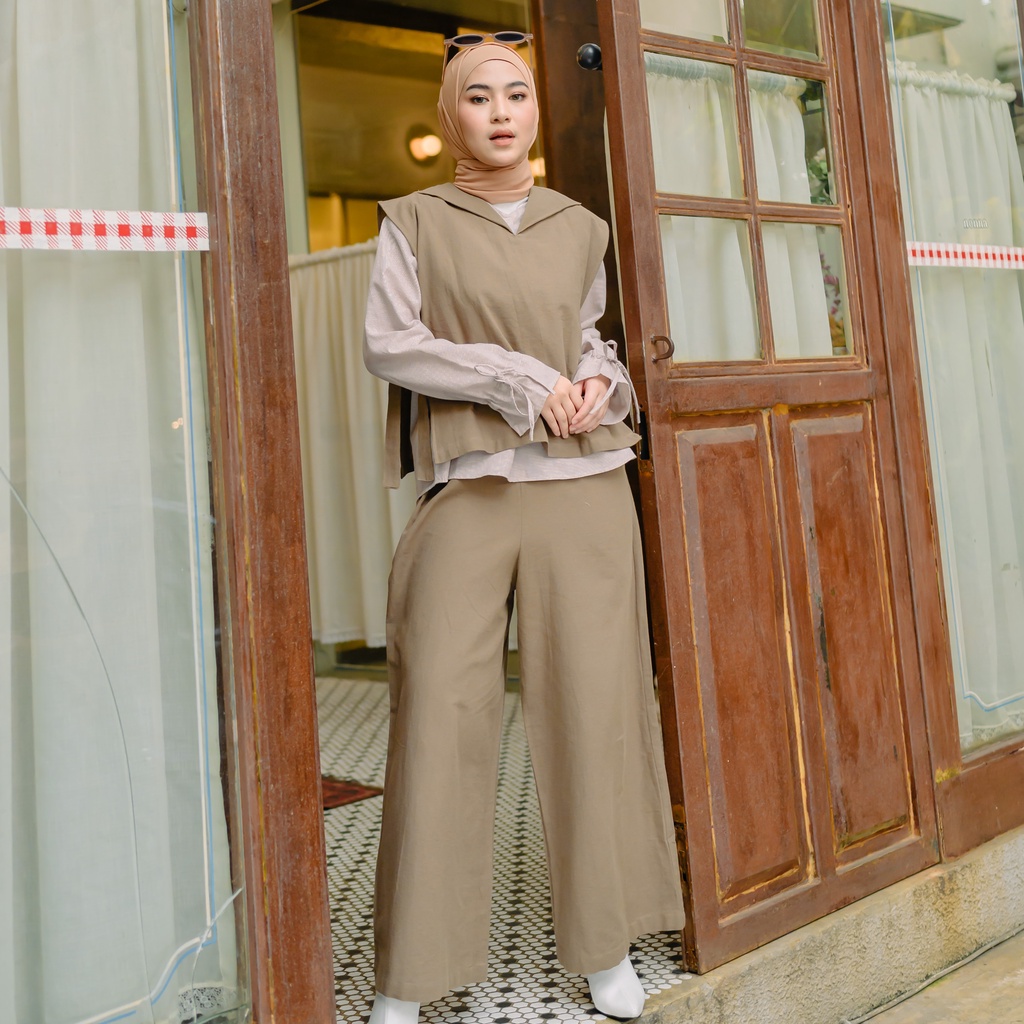 Jual Lozy Hijab - Kumi Set (One Set Linen Vest Rompi Cewe) | Shopee Indonesia
