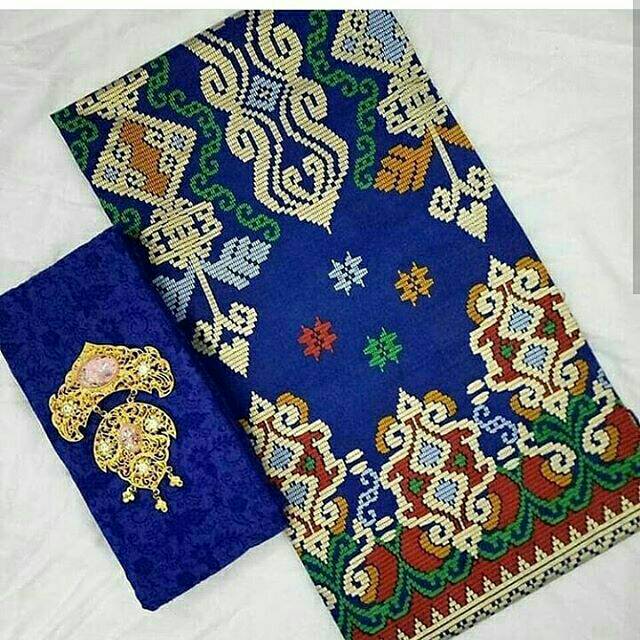 Jual Kain batik prada kalimantan biru | Shopee Indonesia