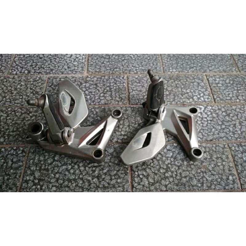 Jual Footstep Foot Step Pedal Pijakan Tempat Kaki Depan Rem Gigi ...