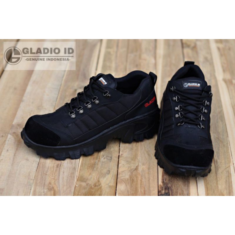 Jual Sepatu boots safety pria crocodile ARMOR kerja lapangan Ujung Besi ...